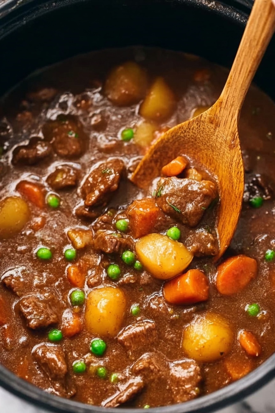 Slow Cooker Beef Stew: Easy, Hearty & Comforting Dinner